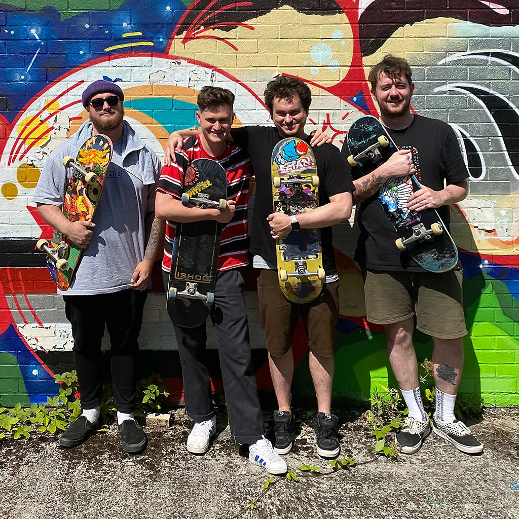 Rollersnakes - Clothing, Footwear, Skateboard and Snowboard Equipment